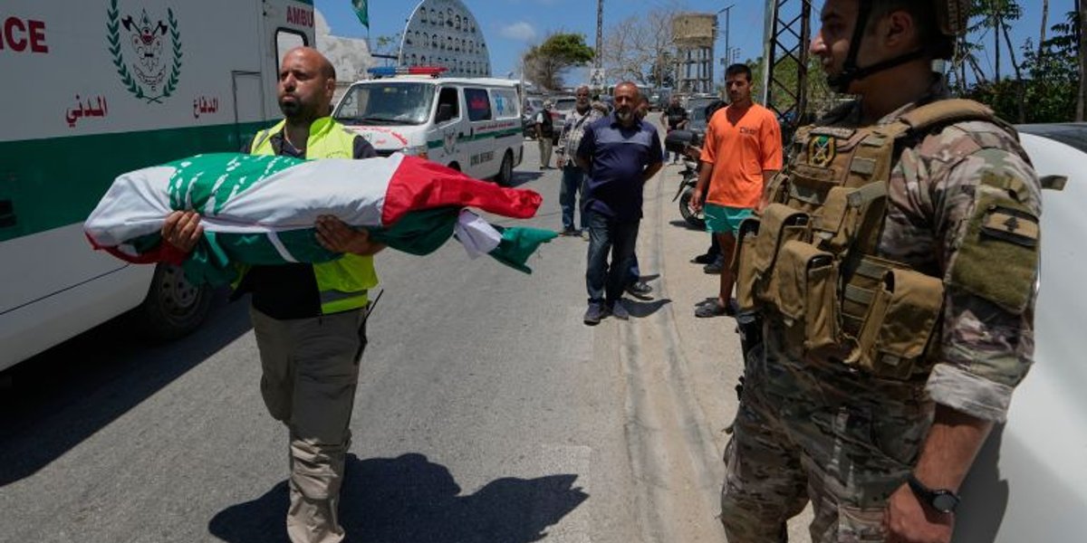 Israeli Forces Advance in Conflict in Lebanon as They Cross the Litani ...