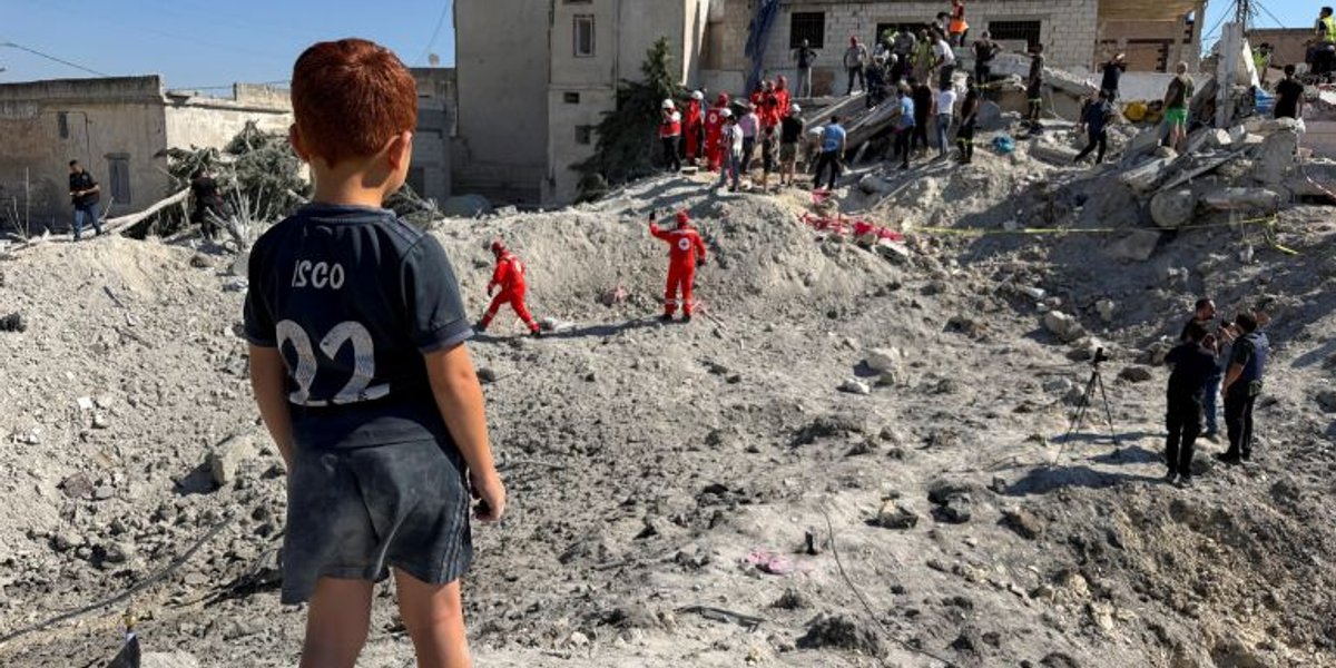 Lebanon Strikes Kill 16 as Central Bank Condemns Attack on Nabatieh ...